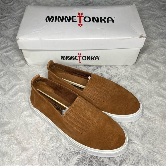 Minnetonka | Shoes | Minnetonka Womens Gabi Suede Round Toe Slipons In ...